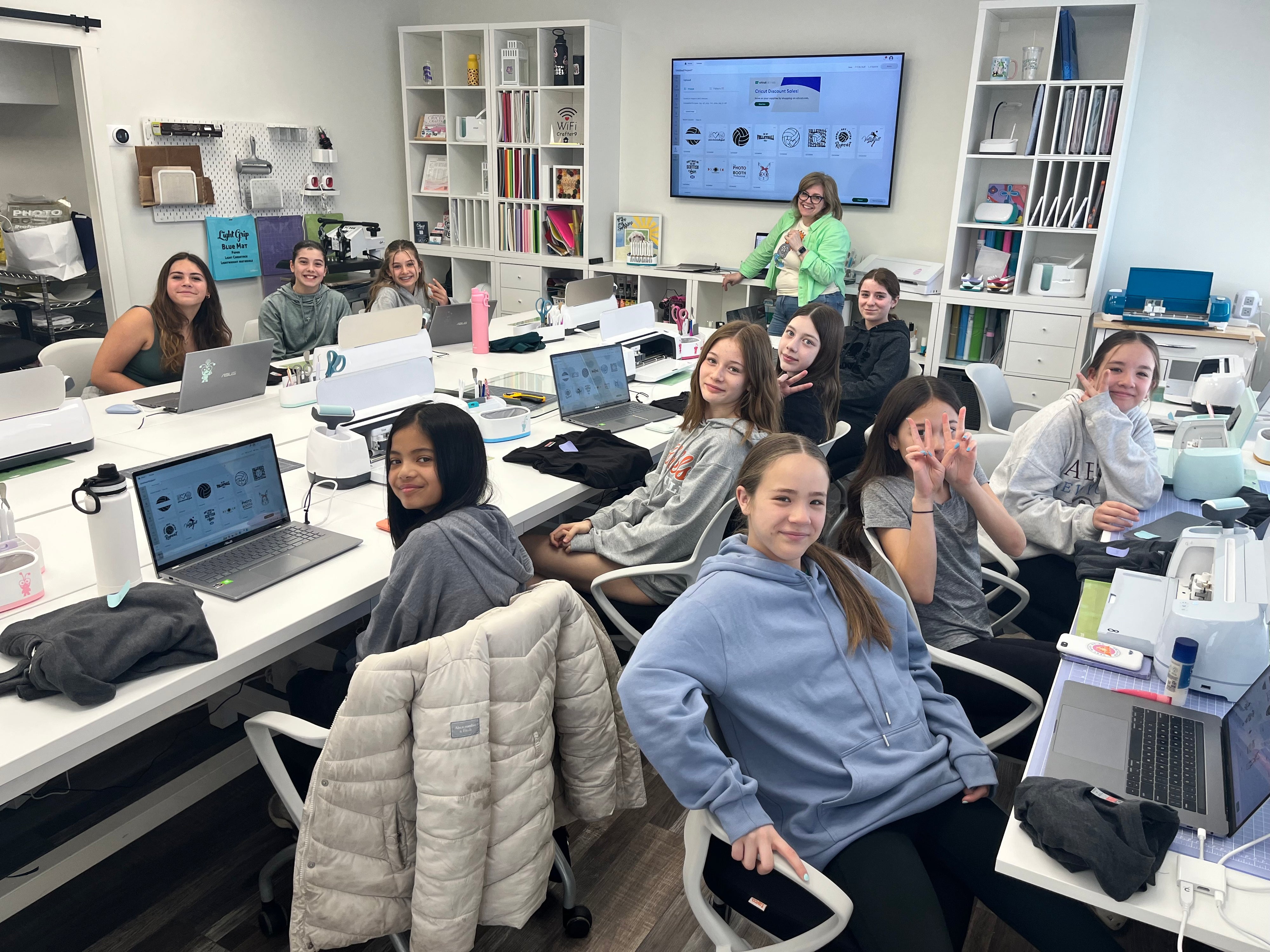 Cricut Crafters Paradise- Craft vinyl and heat transfer vinyl for less